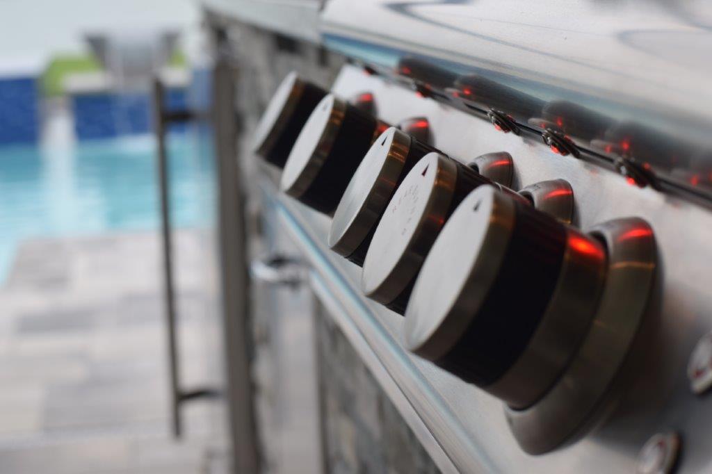 Pulte Pinnacle Model Barbecue Island Design - Elegant Outdoor Kitchens